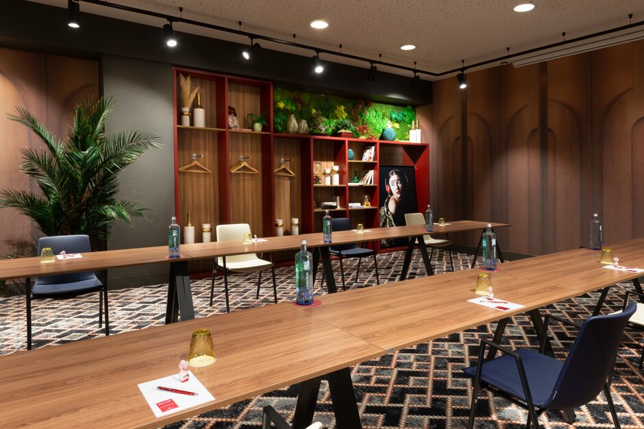 NH Hotel Group - Wiesner-Hager